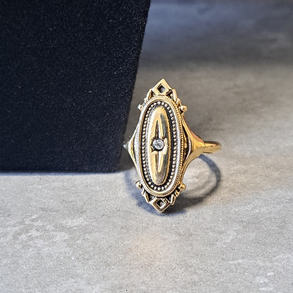 Avon | Jewelry | Vintage Avon 976 Kensington Ring Victorian Rivial ...